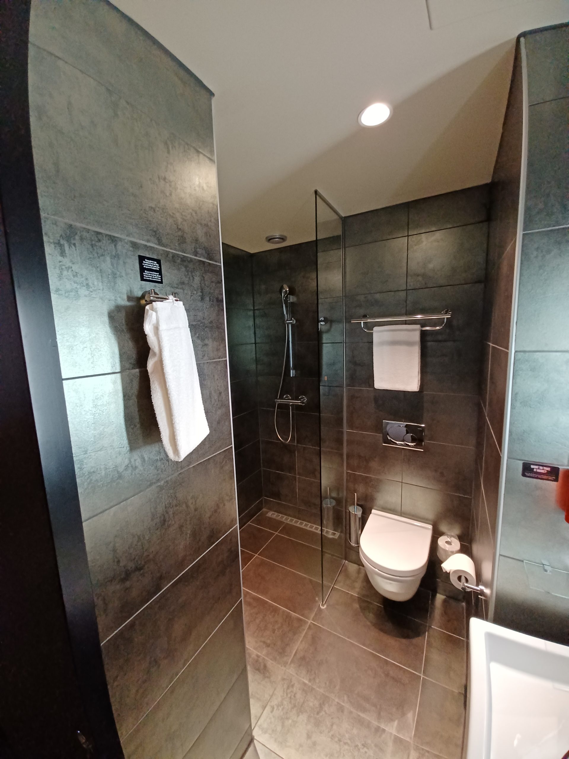 Hotel review - Clarion Collection Hotel Folketeateret, Oslo - Rebel Flying