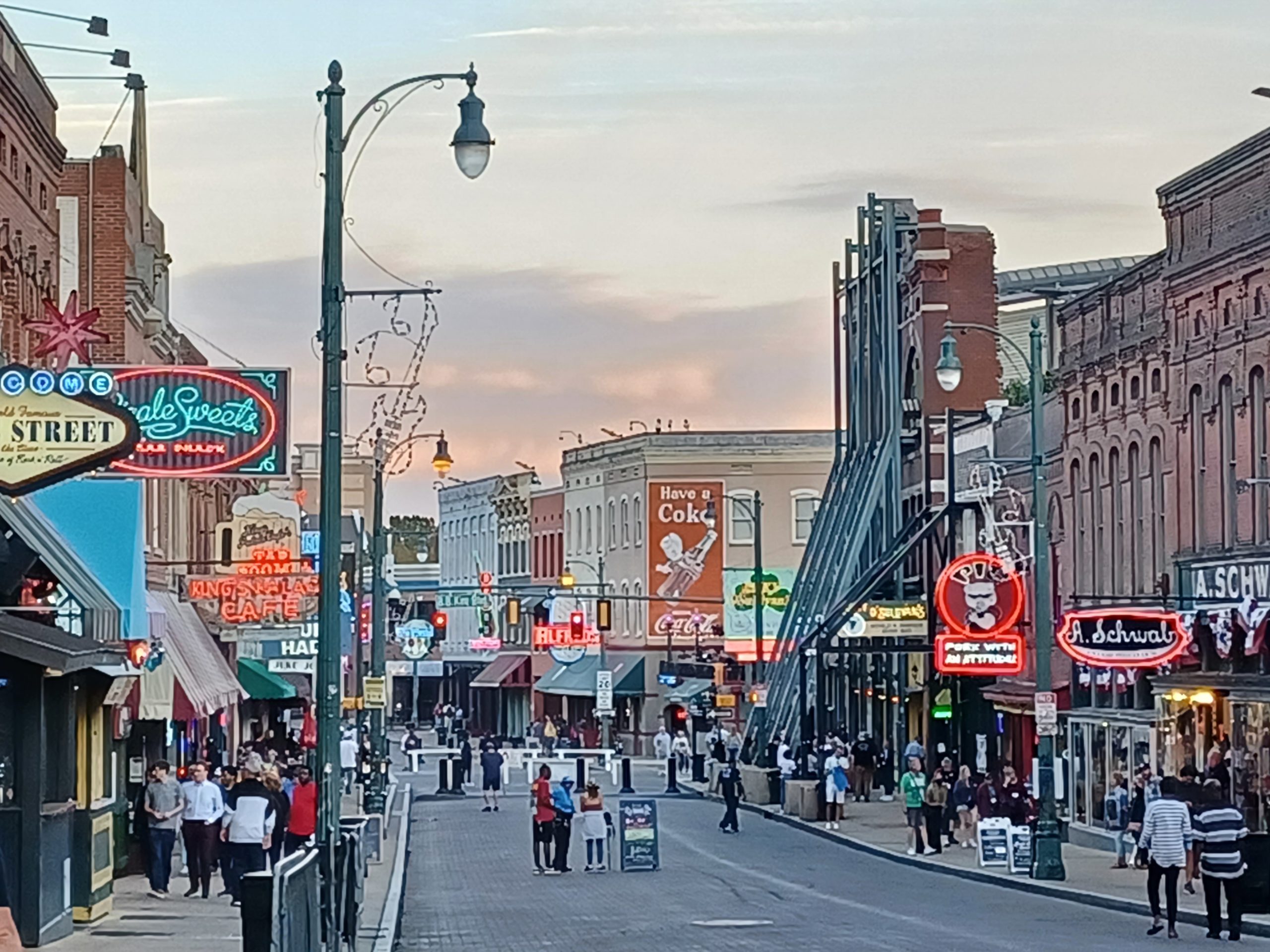 Destination Guide - Memphis, Tennessee - Rebel Flying